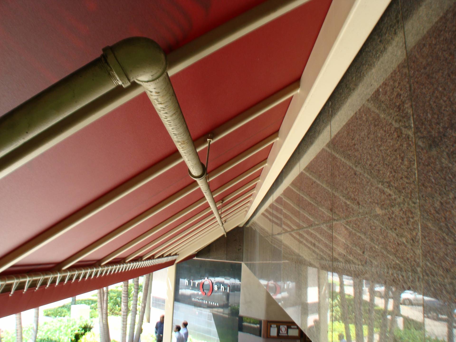 Restaurant Row – Tropical J's