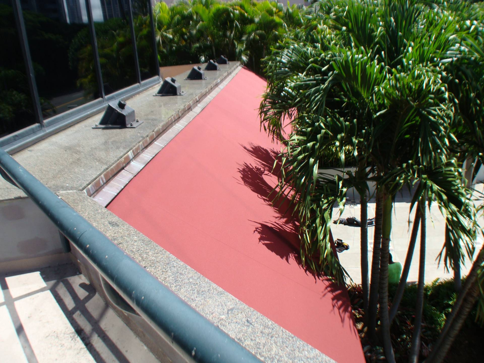 Restaurant Row – Tropical J's