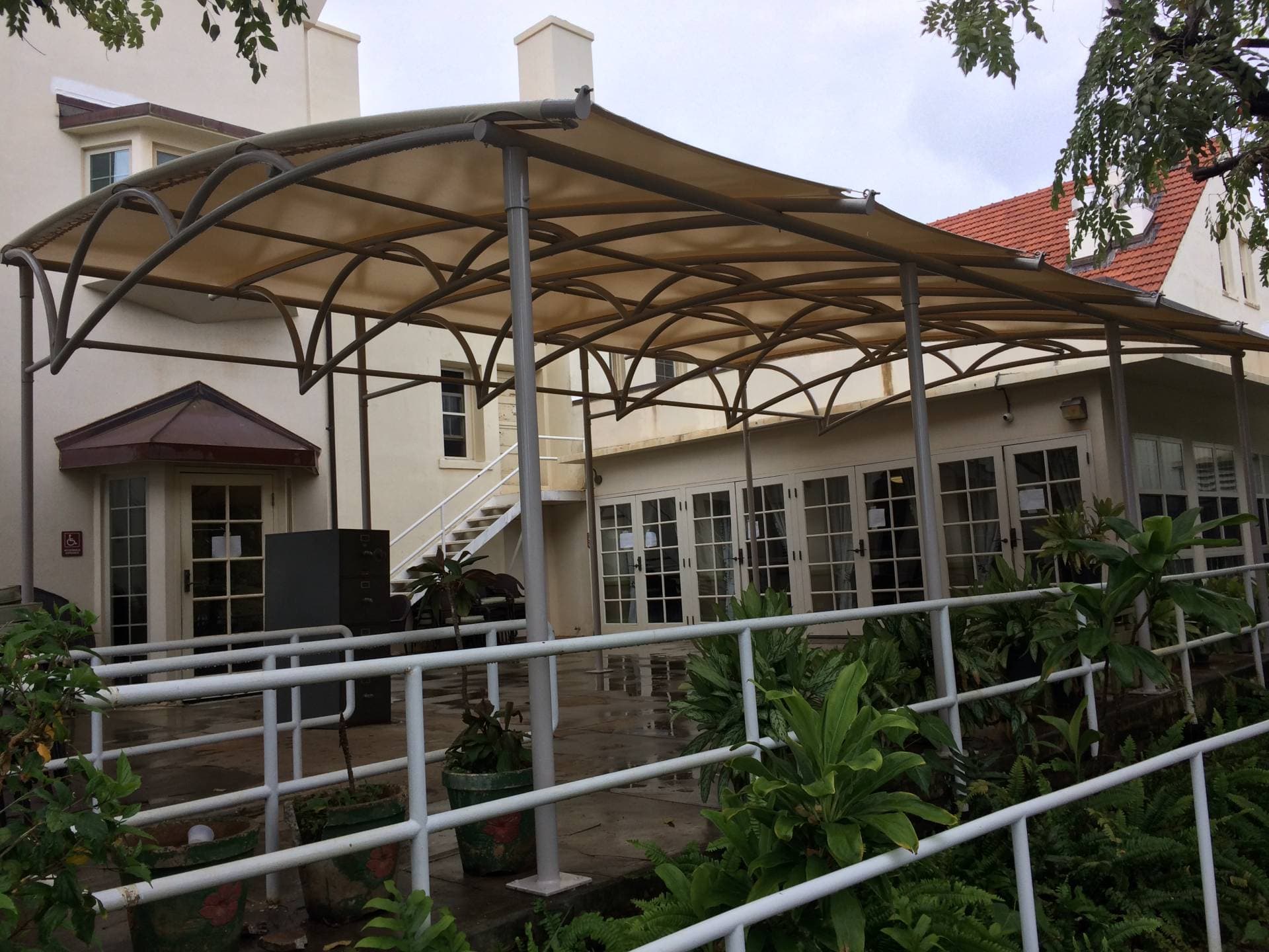 Lunalilo Home | Tropical J's